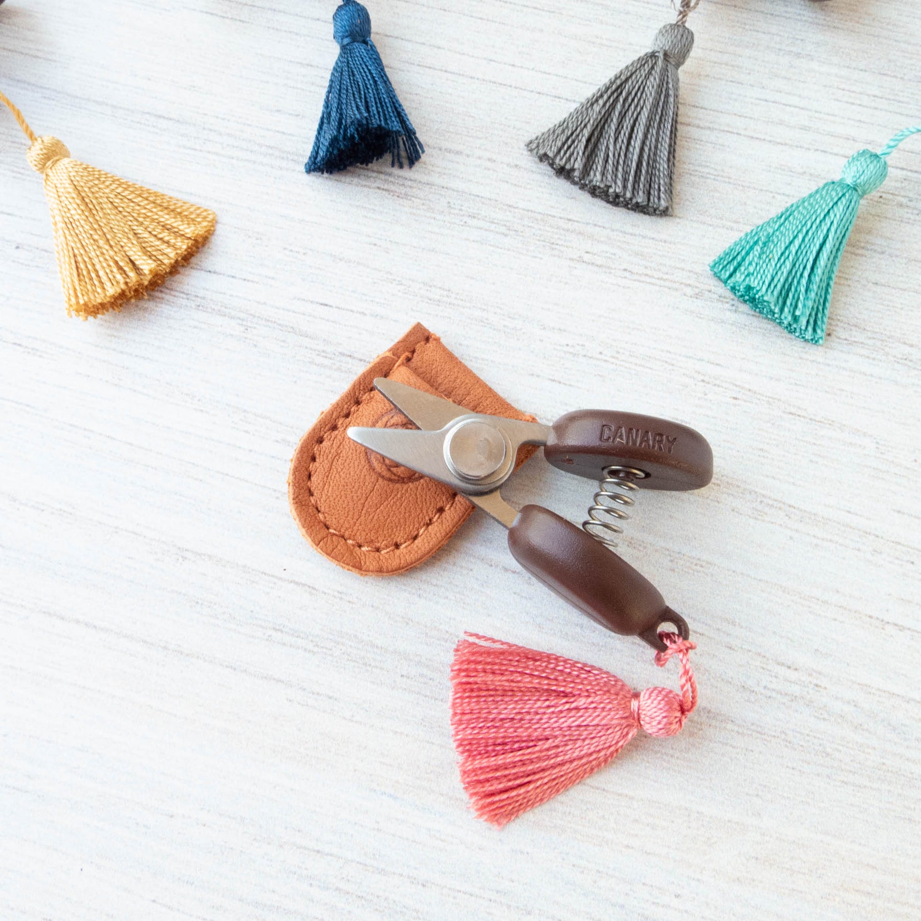 Mini Japanese Thread Snips with Leather Sheath – Snuggly Monkey