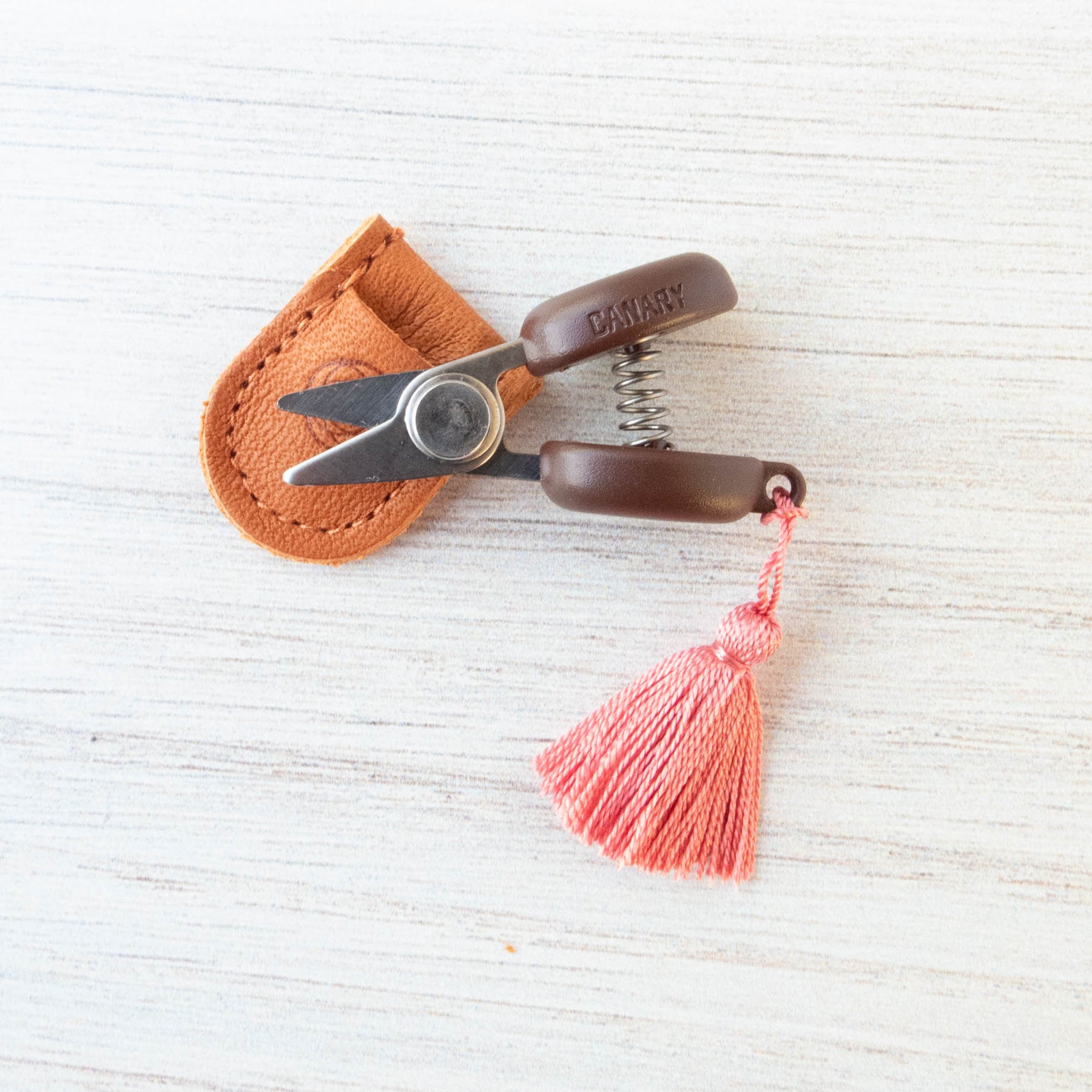 Mini Japanese Thread Snips with Leather Sheath – Snuggly Monkey