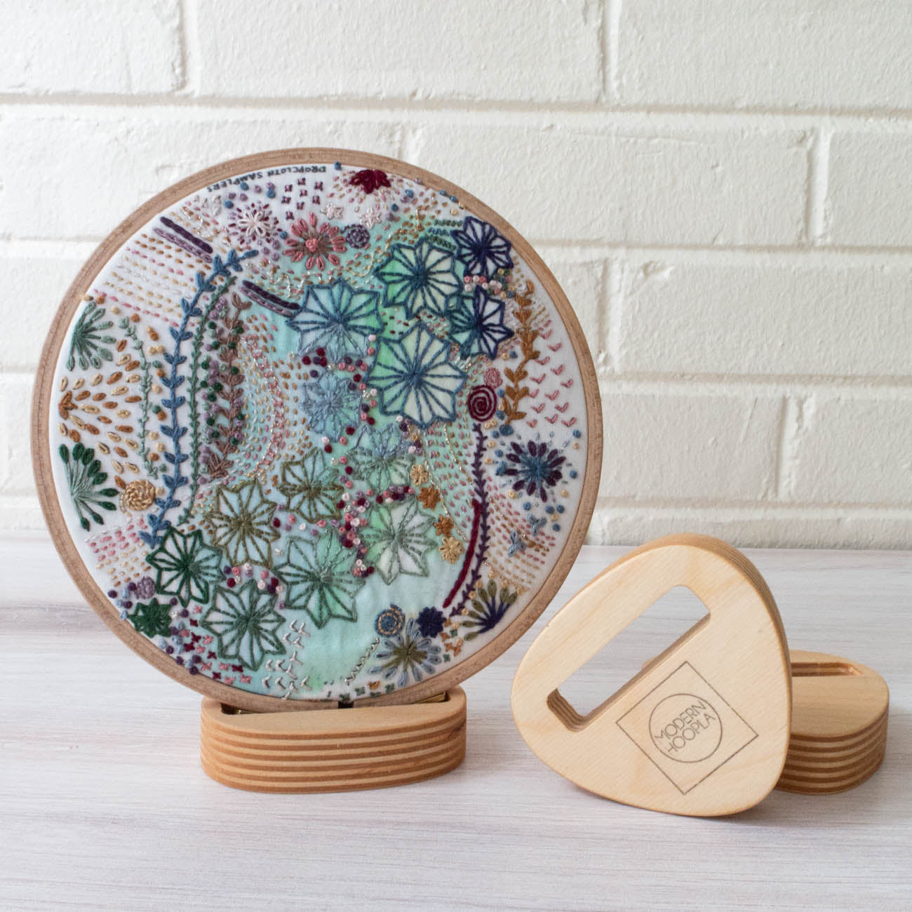 Hoop Prop Display Stand – Snuggly Monkey