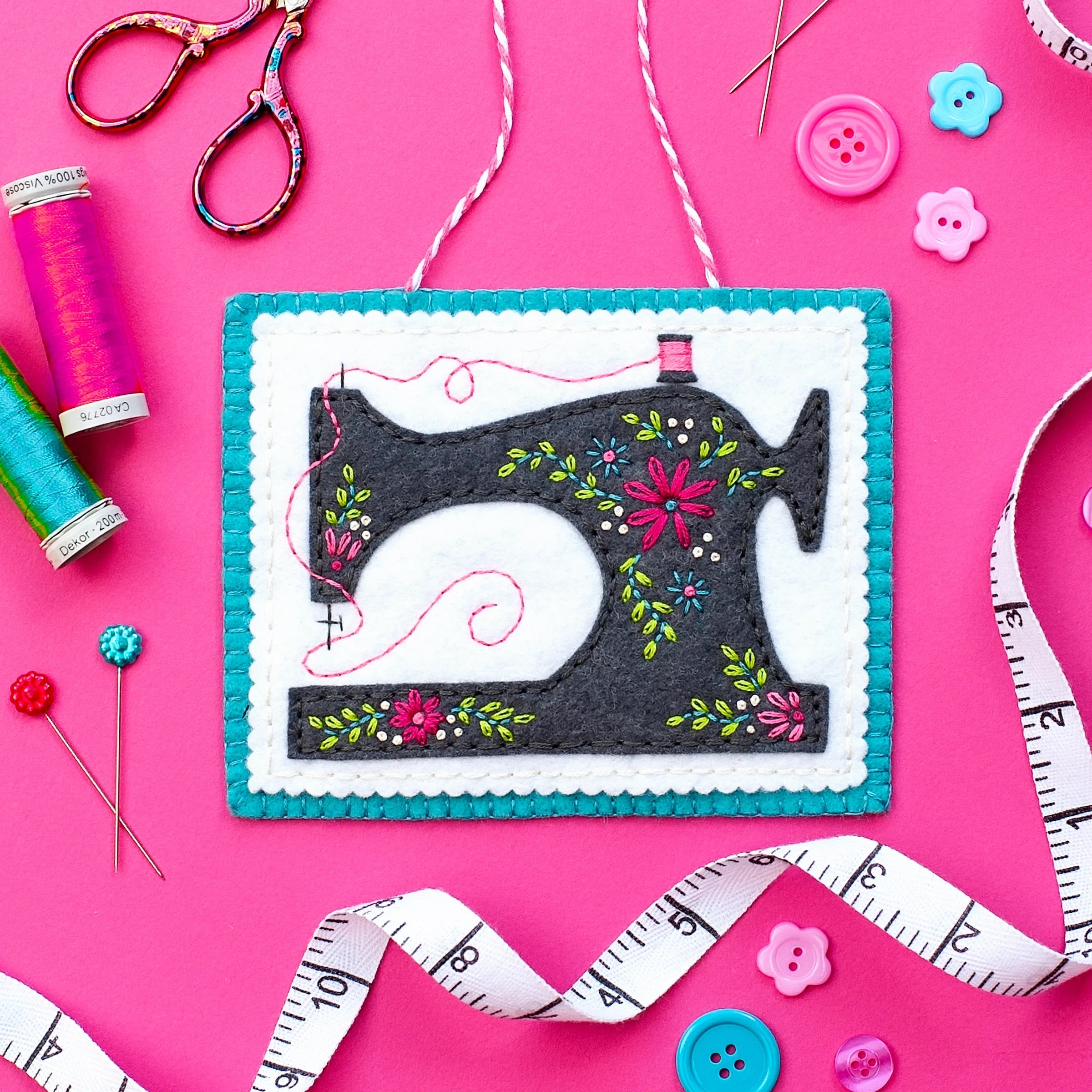 Vintage Sewing Machine Wool Felt Ornament Kit – Snuggly Monkey
