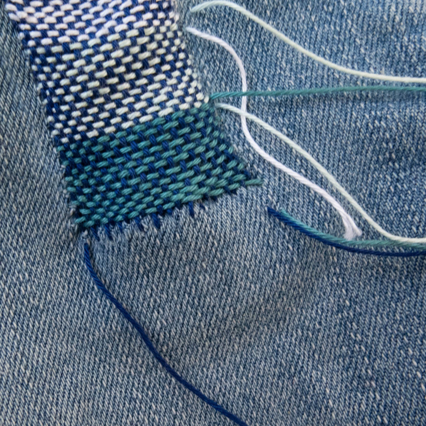 Speedweve Style Small Mending Loom (21 hook) – Snuggly Monkey